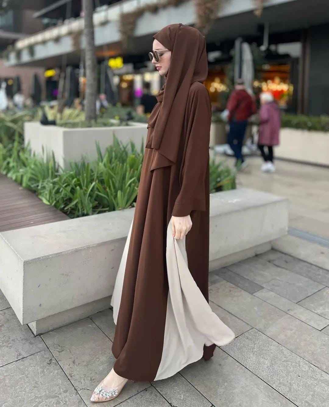 Glamour Unique Abaya design by Wearkurtis. – WEARKURTIS